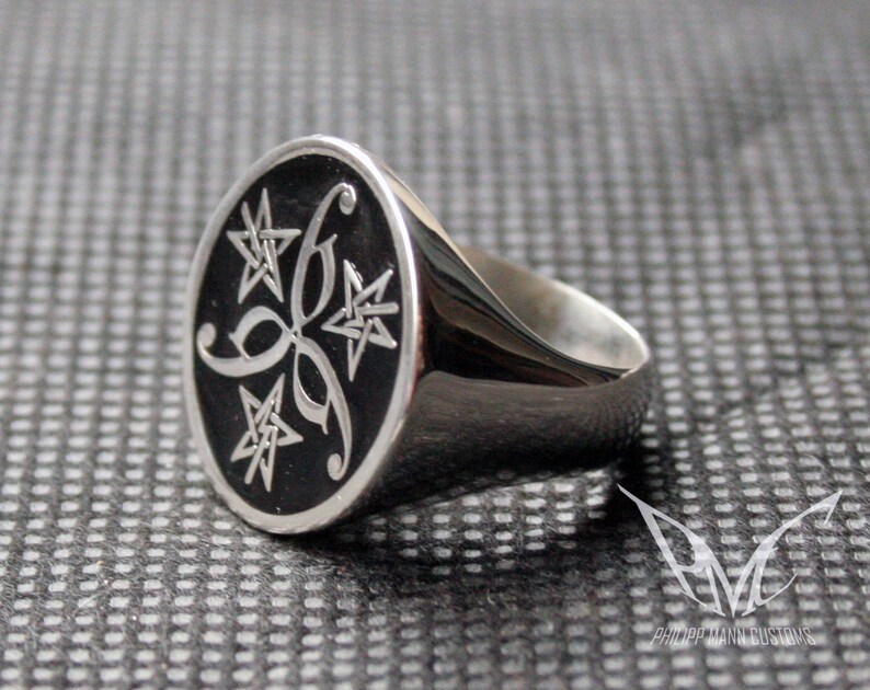 666 Lightningbolt Pentagram Signet Ring - Etsy