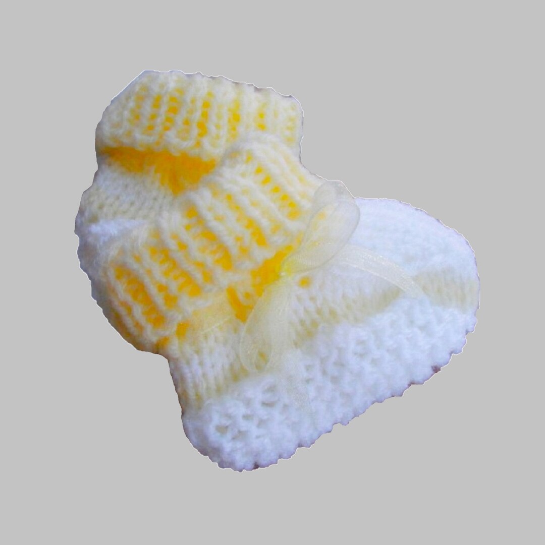 KNITTING PATTERN / Lemon Blossom Bootees / Baby Booties / - Etsy