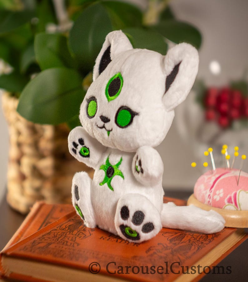 Alien Cat Plush: 7" Roswell Gray Snugglebean, Custom Collectible - Etsy