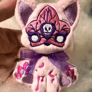 Zyniza the Poison Ivy Cat - Littlefox's Toebeans - Mystical Spooky ...