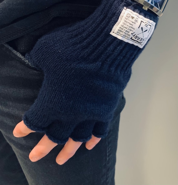 Outdoor fingerless gloves store
