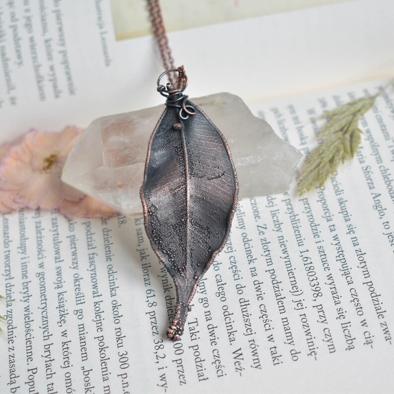 Leaf Necklace Rustic Necklace Simple Pendant Minimalistic - Etsy
