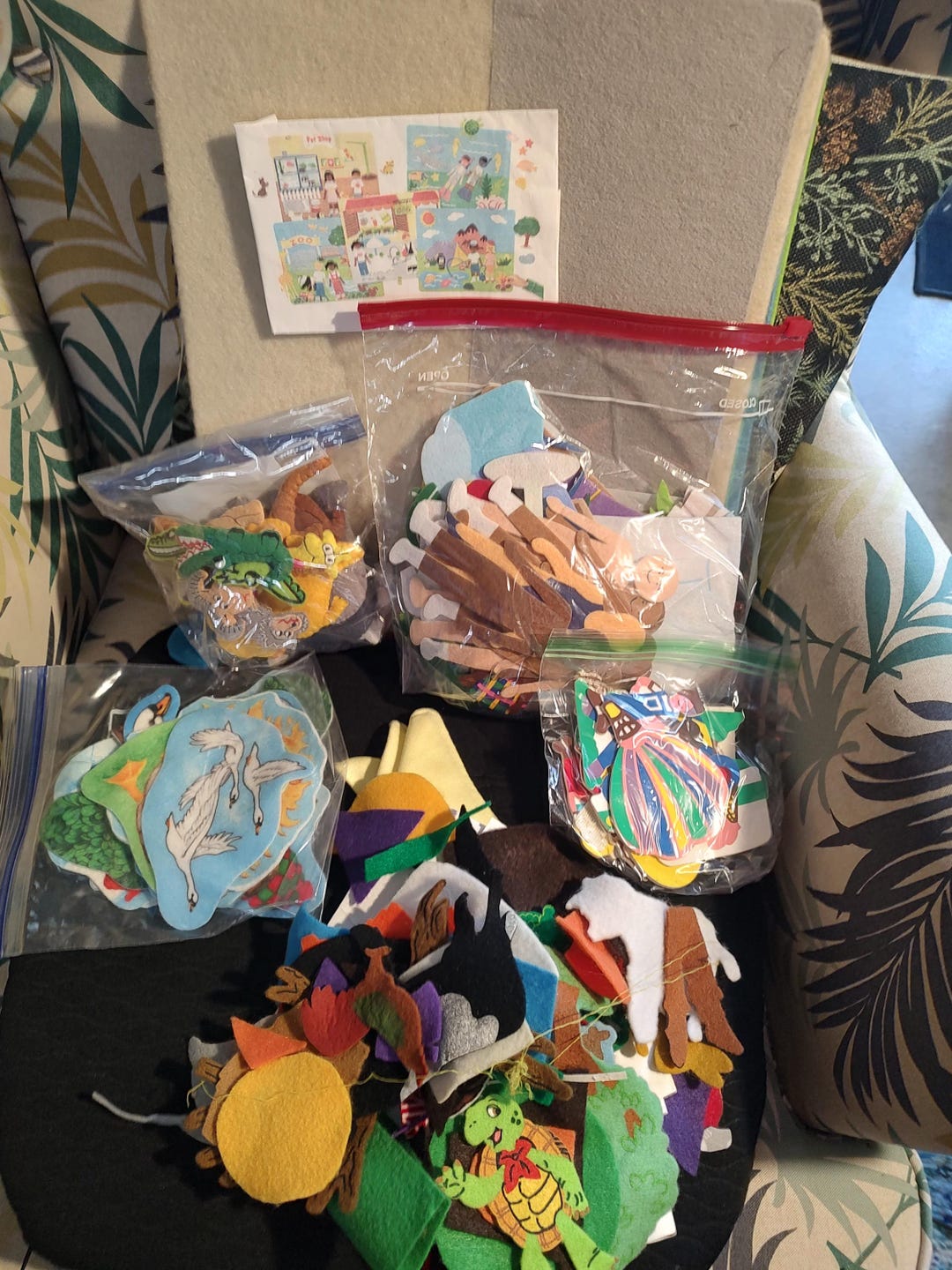 FELT BOARDS for Kids in Preschool or Elementary 5 Boards, 100 Pieces ...
