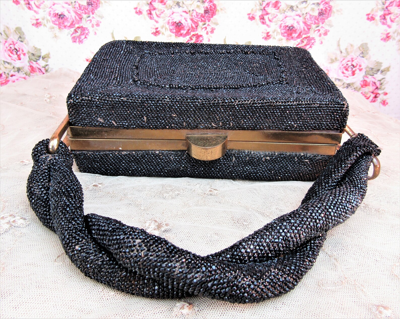 Vintage Dubonnette Beaded Box Purse 1940s Dubonnette Black Glass Beaded ...