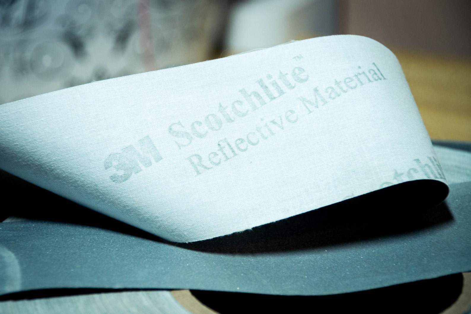 Safety Silver 3M SCOTCHLITE REFLECTIVE Sew-on 8910 Tape Fabric 2" Width ...