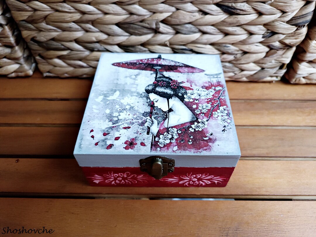 Geisha Japanese Wooden Jewelry Box, Japanese Decor, Red Keepsake Box ...