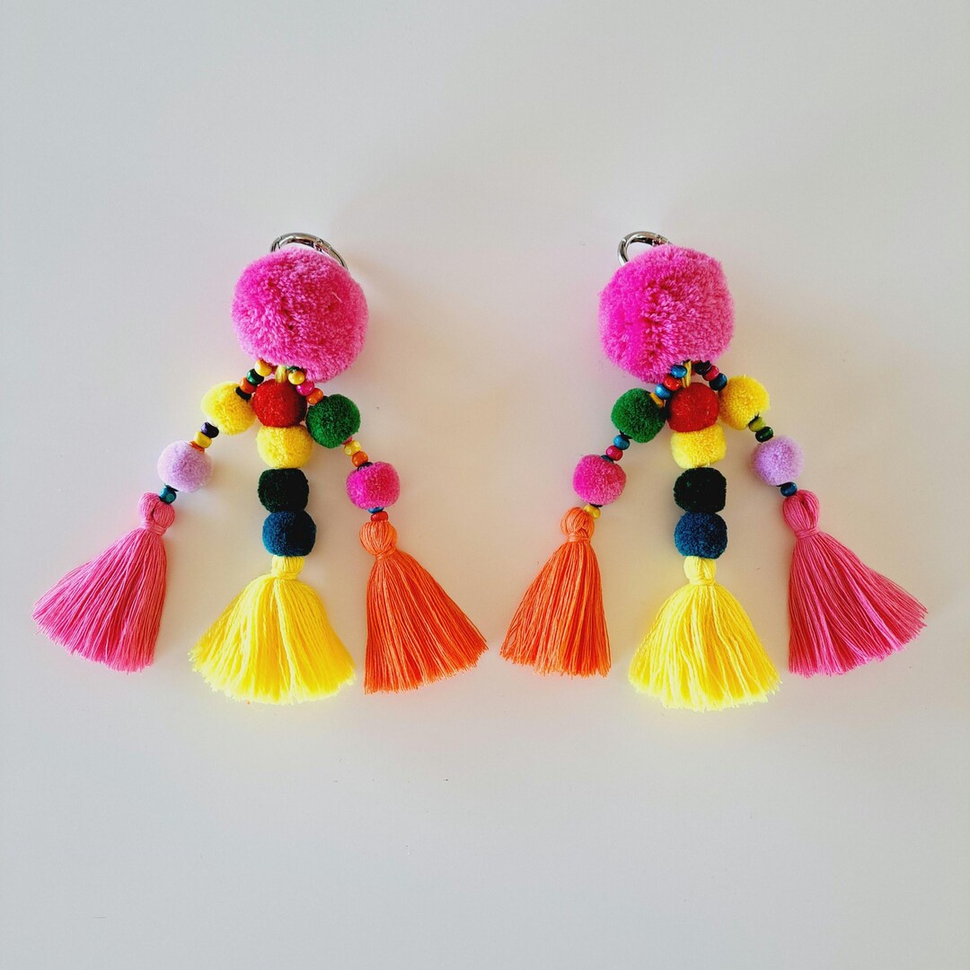 Colourful Llama and Alpaca Halter Parade or Show Tassels and Pom Poms ...