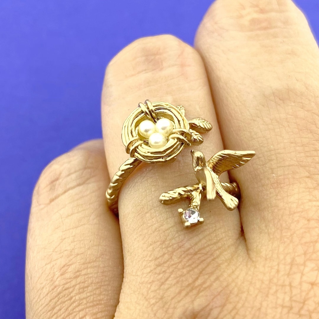 Beautiful Bird on a Bird's Nest Shaped Adjustable Ring in Gold Silver ...