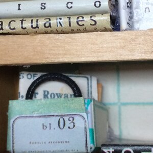 Library-in-a-book Book Nook / Bookend - Shelf Curiosity With Lights ...