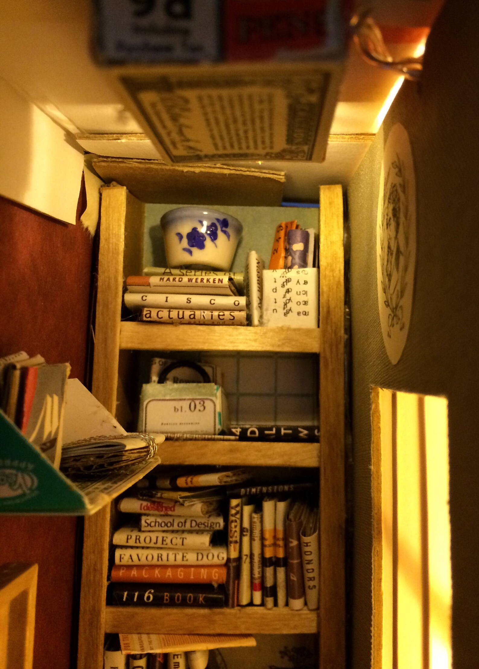 Library-in-a-book Book Nook / Bookend - Shelf Curiosity With Lights ...