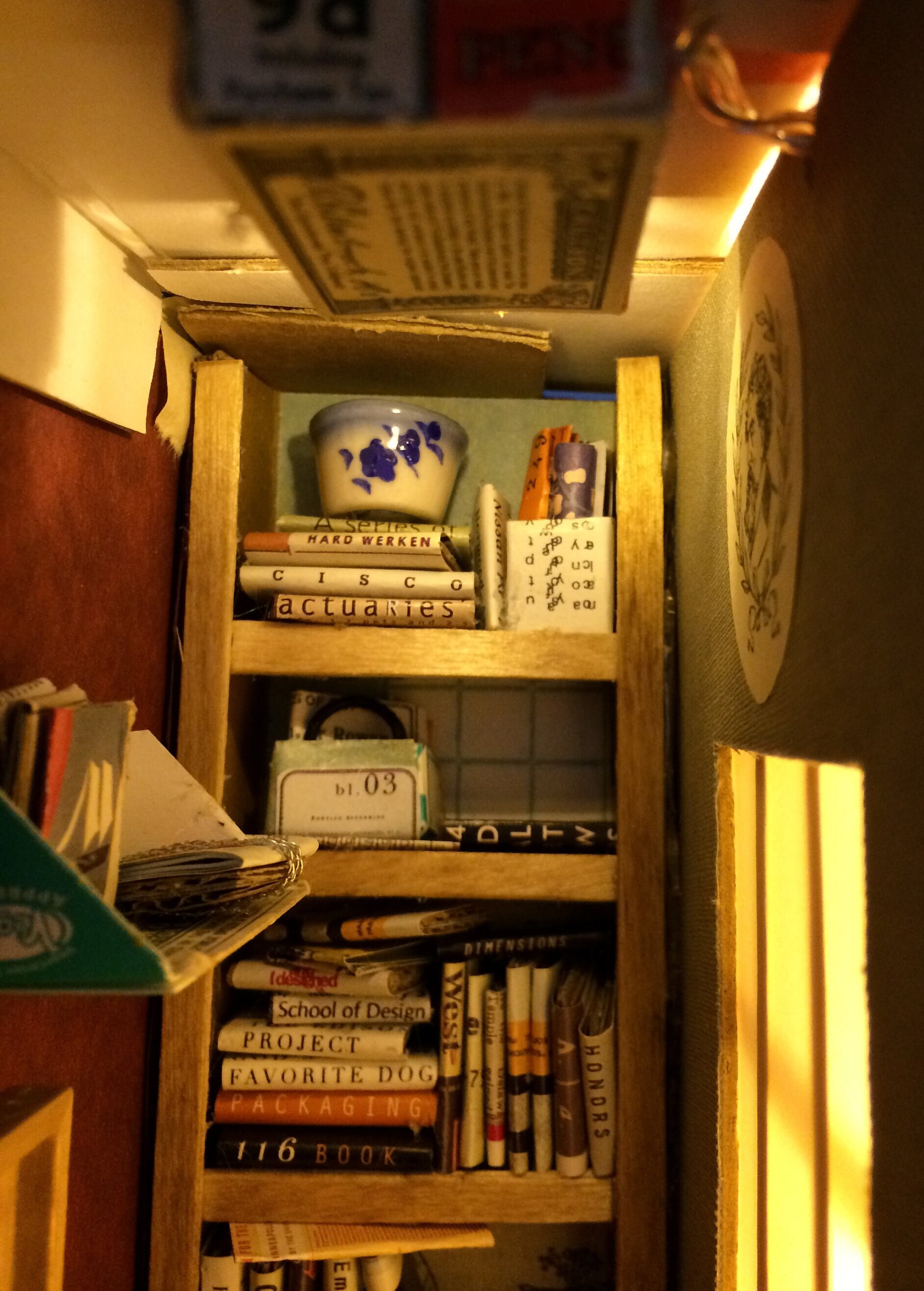 Library-in-a-book Book Nook / Bookend - Shelf Curiosity With Lights ...
