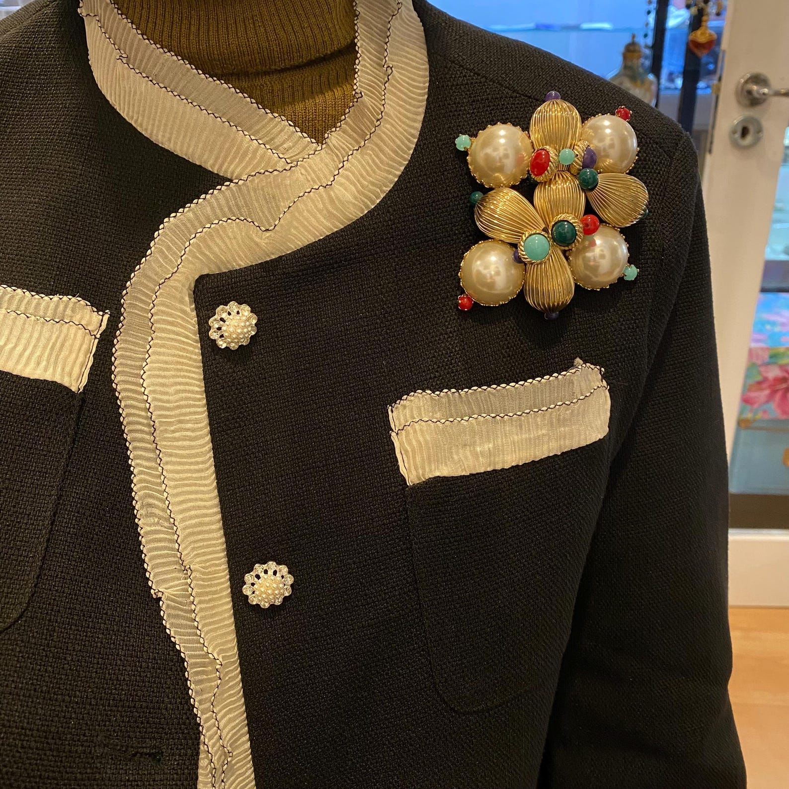 Vintage Scaasi Signed Brooch Gold-plated Faux Pearl and Multicolour ...