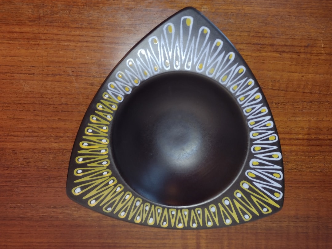 Vintage Swedish Midcentury Modern Triangular trio / Bengali Pottery ...