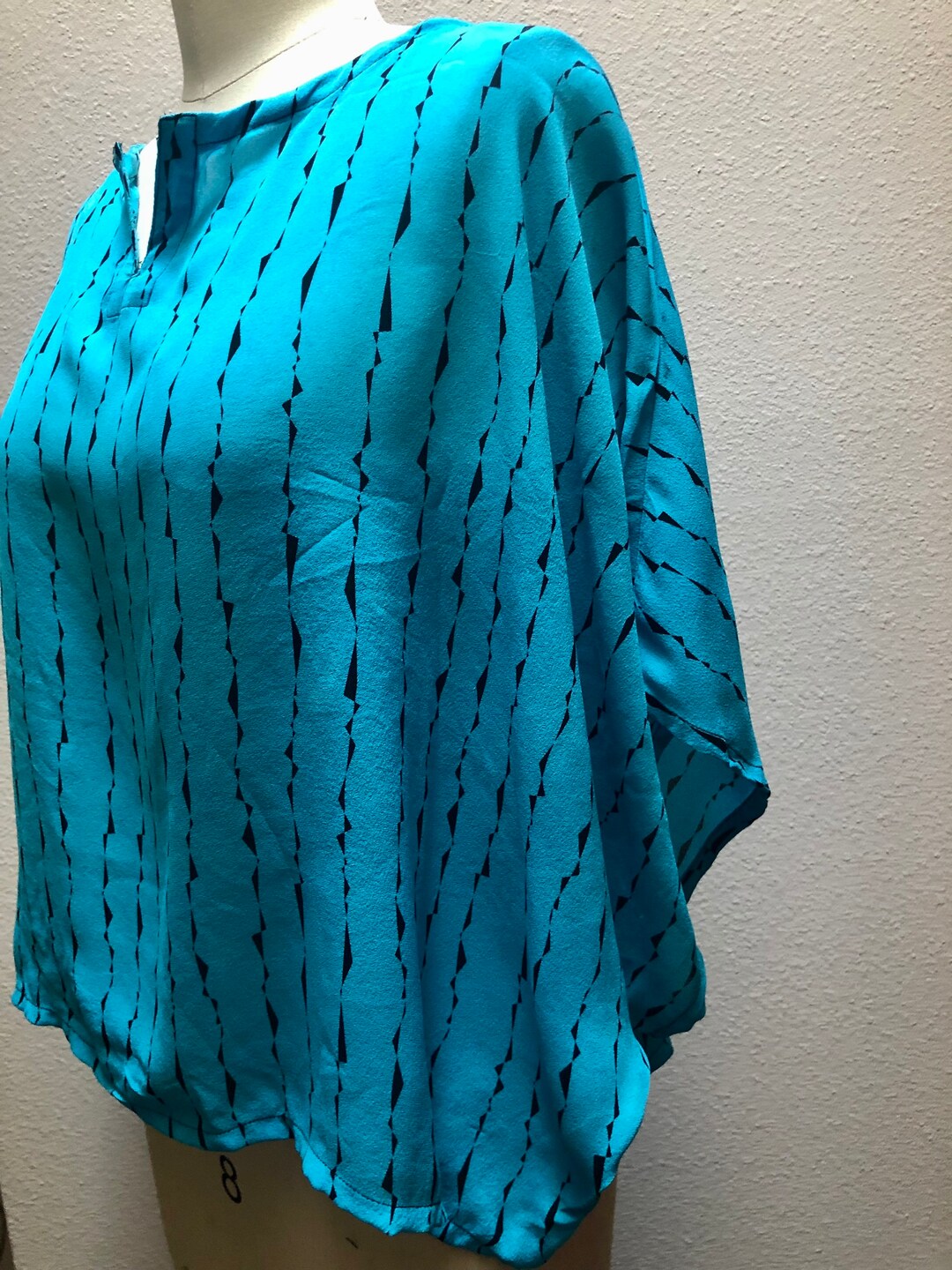 Silk Handdyed Turquoise Print Box Top. Handdyed Turquoise Shibori Dyed ...