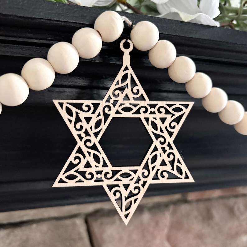 Star of David Garland Mantel Decoration for Passover or Hanukkah With ...