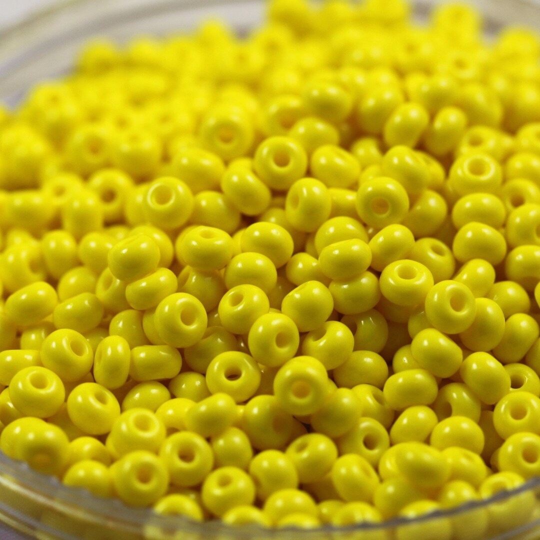 NEW!!! 70g 6/0 Lemon Yellow Czech Seed Beads, 70 Grams (hank of 6/20 ...
