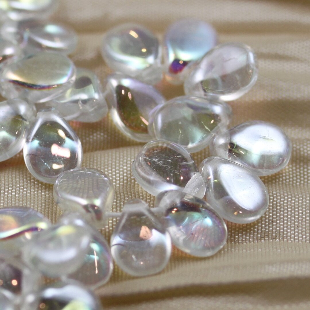 50pcs 5x7mm Pale Green Rainbow Pips Czech Glass Beads, Flat Drop Beads ...