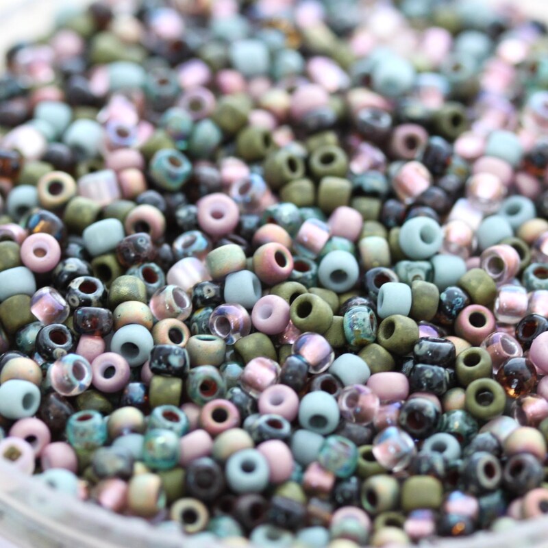 8/0 Green Beads - Etsy UK