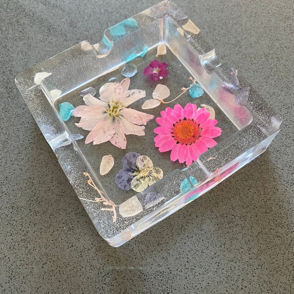 Flower Resin Ashtray - Etsy