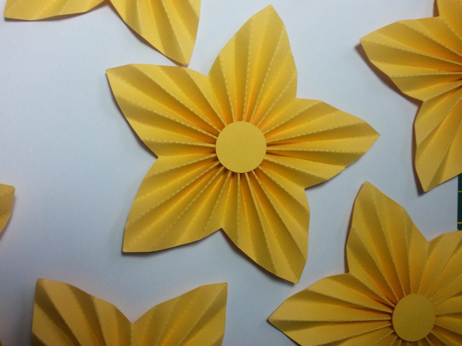 Shaped Paper Rosette Printable Template and SVG Cutting File - Etsy Ireland