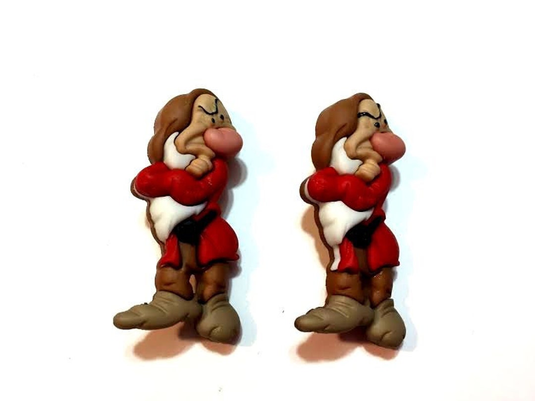 Disney Snow White Dwarf Grumpy Buttons Shank Back Licensed Jesse James ...