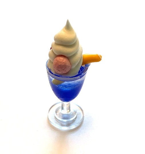 Miniatures 538 Miniature Ice Cream Sundae Color Choice Dollhouse Food ...