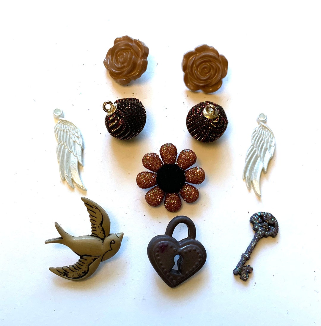 Steampunk Buttons Collection Set of 9 Shank Flat Back Loop Ends Jesse ...