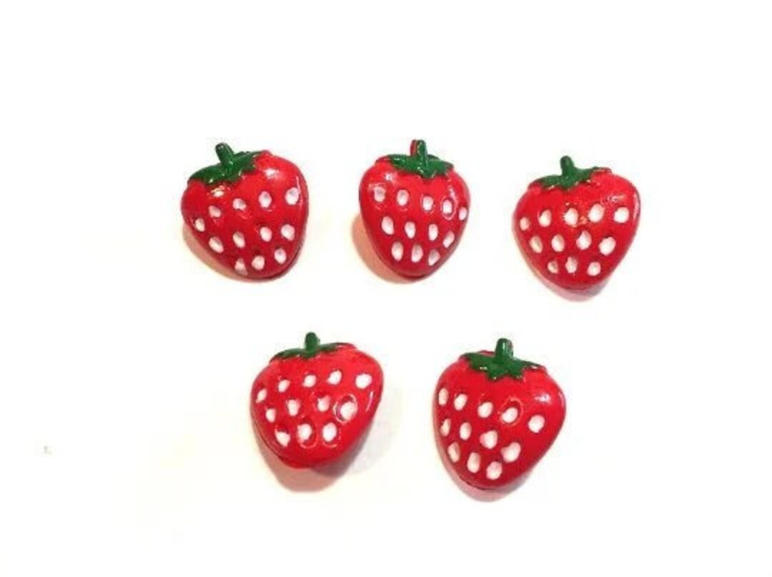 Mini Strawberry Buttons Galore 5/8" Fruit Strawberry Fields Shank Flat ...