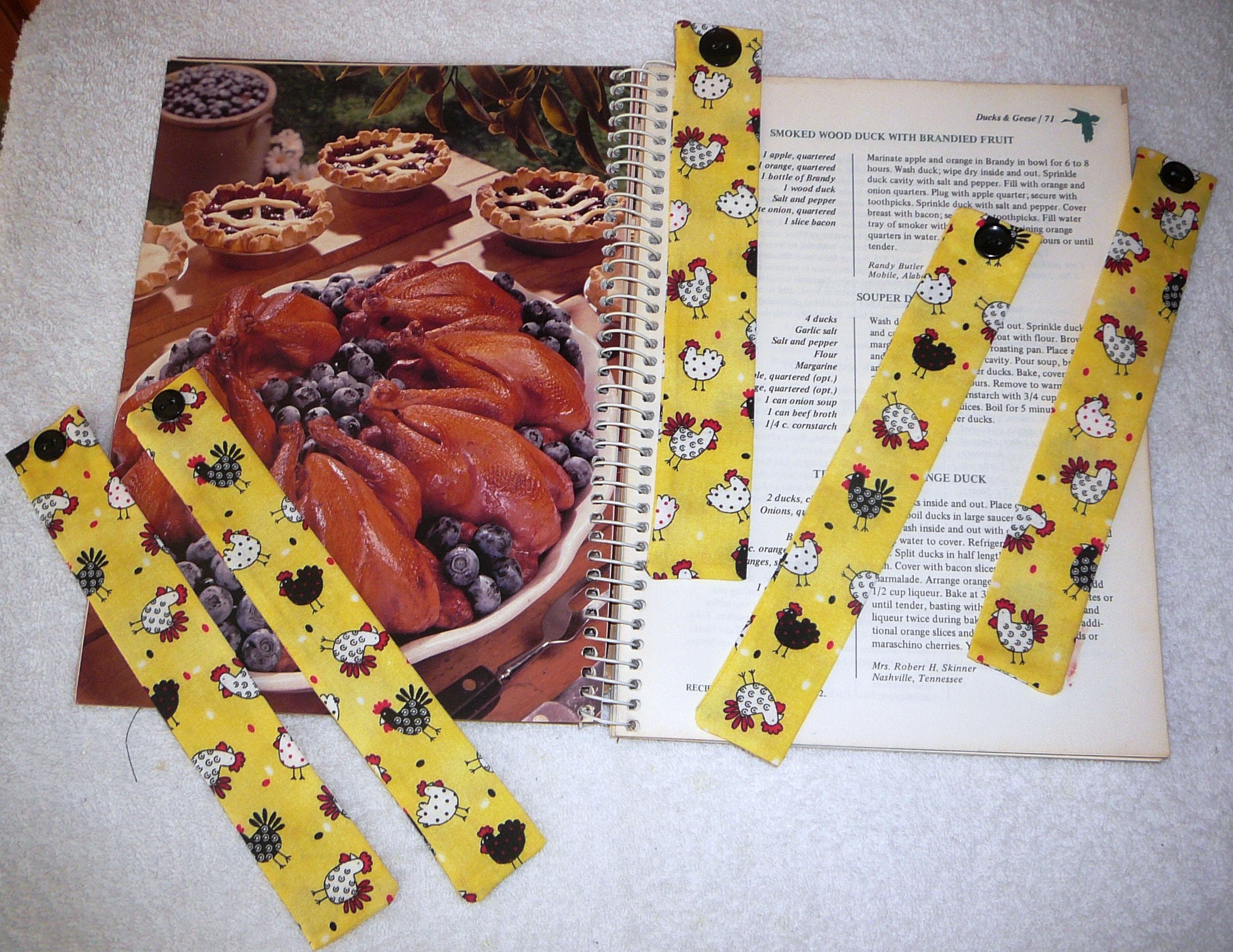 Bookmarkschickens and Roostersdesignsfabric ...