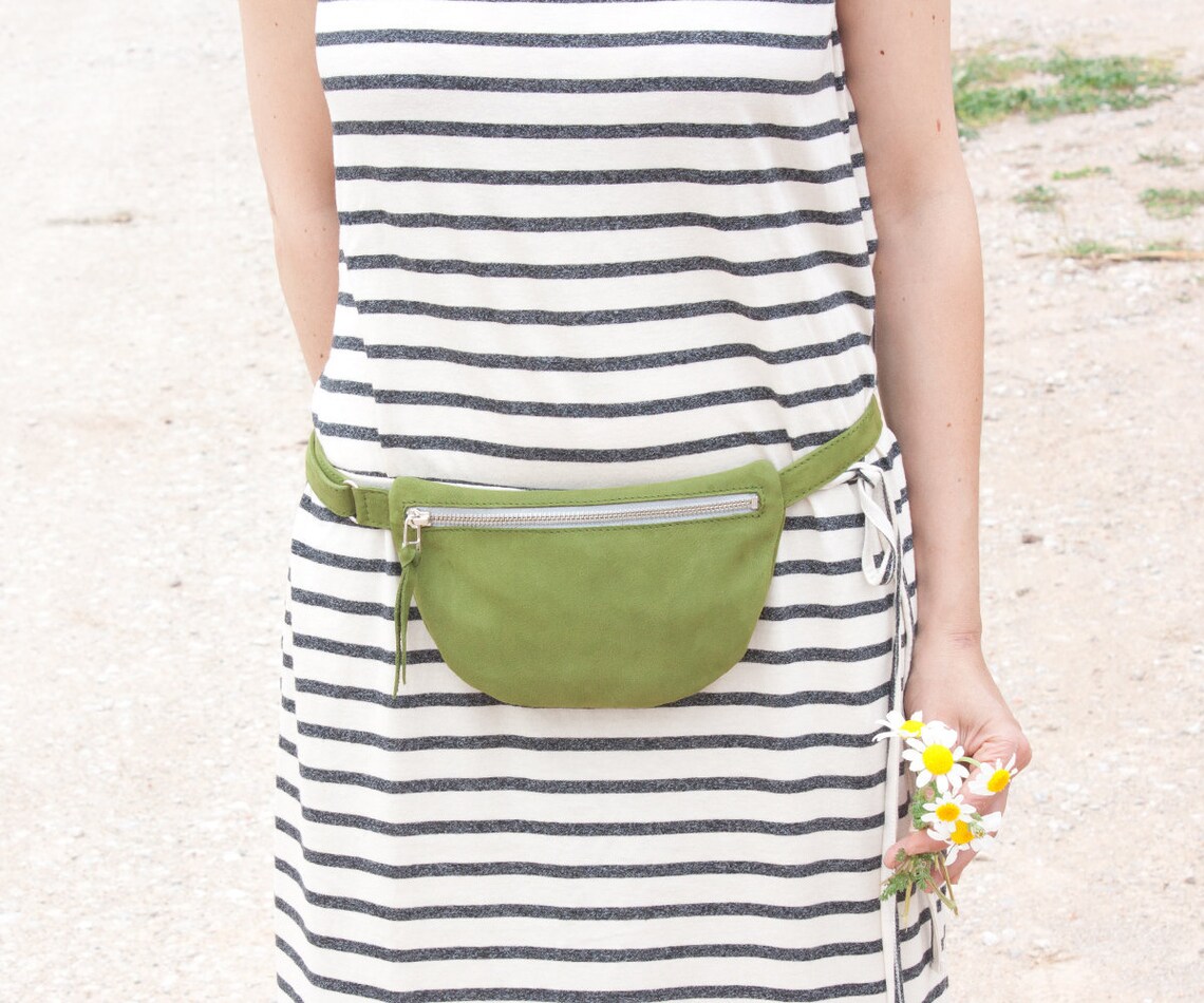 Small Leather Fanny Pack for women in green small leather | Etsy