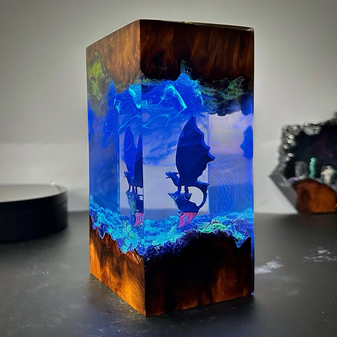 How to Train Your Dragon Toothless Epoxy Resin Wood Lamp, Custom ...