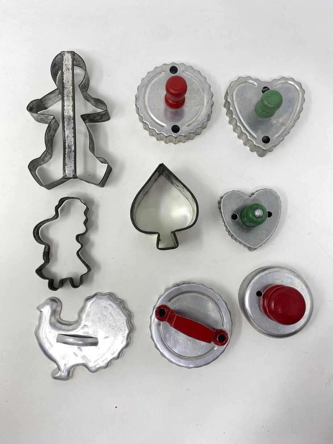 9 Vintage Cookie Cutters, Gingerbread Man, Santa, Turkey, and 4 With ...