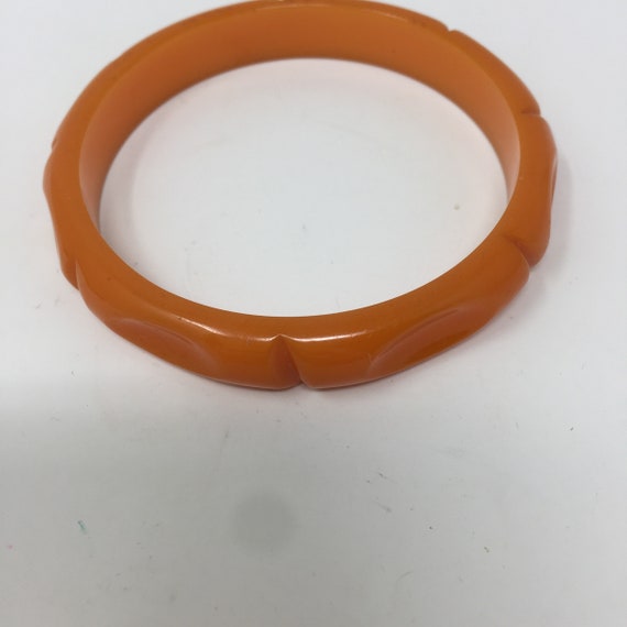 Vintage Bakelite Orange Bangle with Carving, Tested B… - Gem