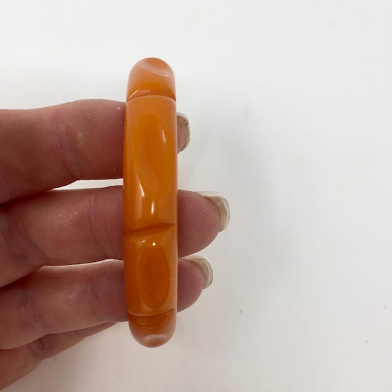 Vintage Bakelite Orange Bangle with Carving, Tested B… - Gem