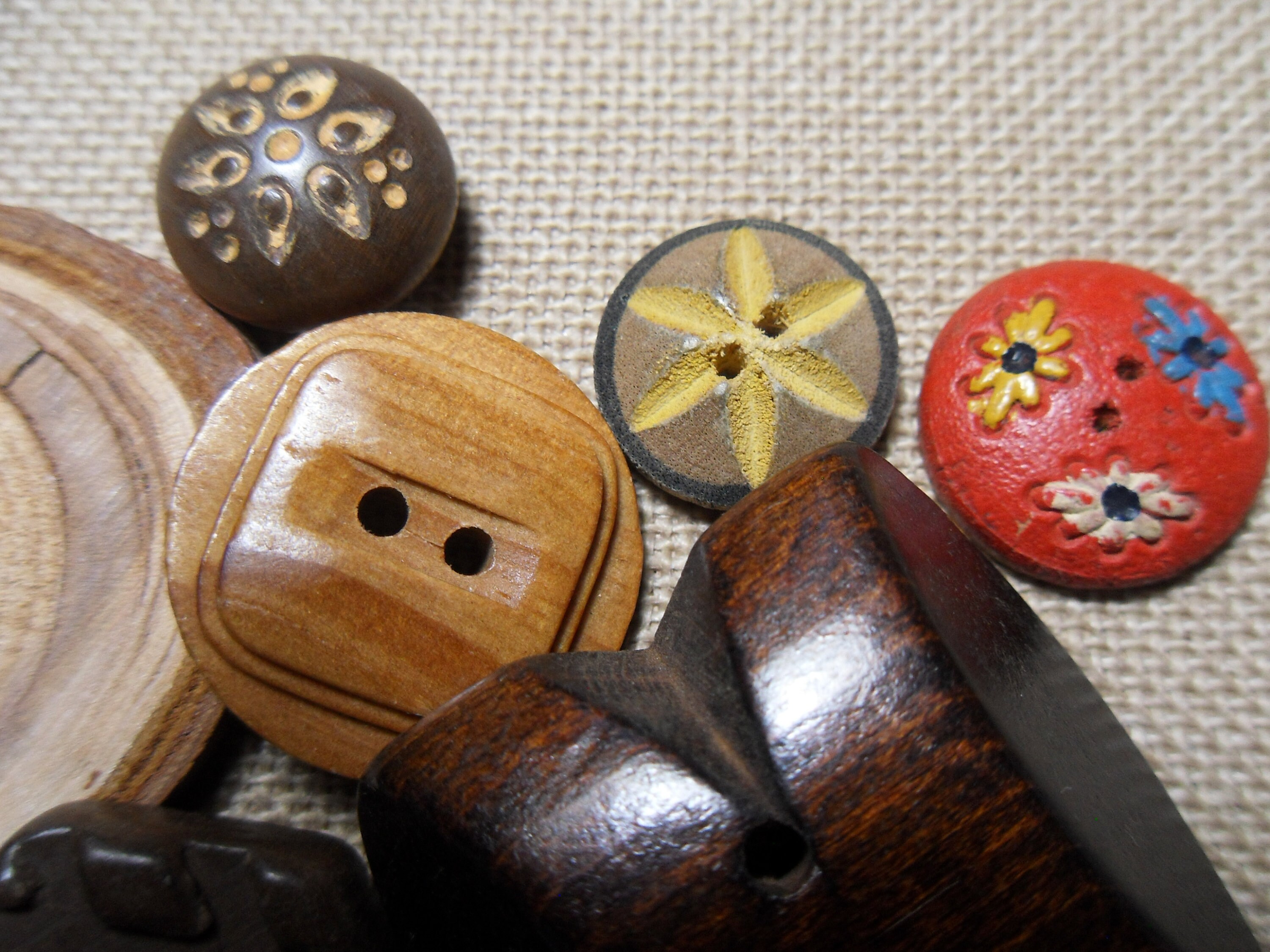 Vintage Lot of Wooden Buttons...Collecting Crafting or Sewing | Etsy