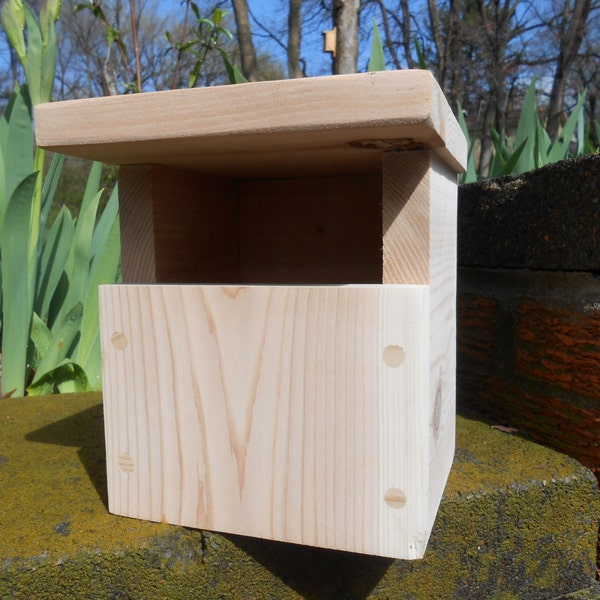 Wren Nest Box - Etsy