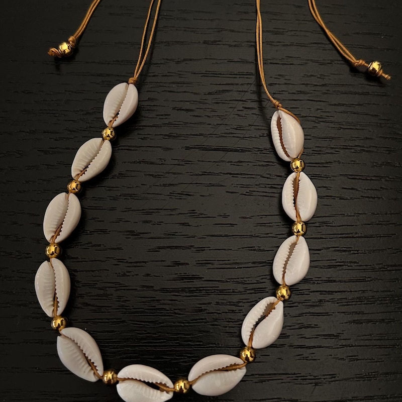 Cowrie Shell Necklace - Etsy