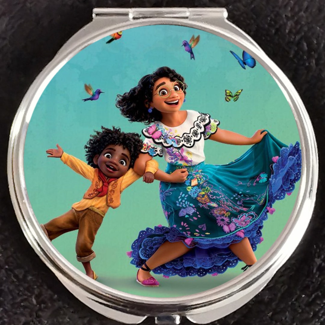 Encanto Isabella Dolores Luisa Mirabel Sisters Abuela Bruno Camilo ...