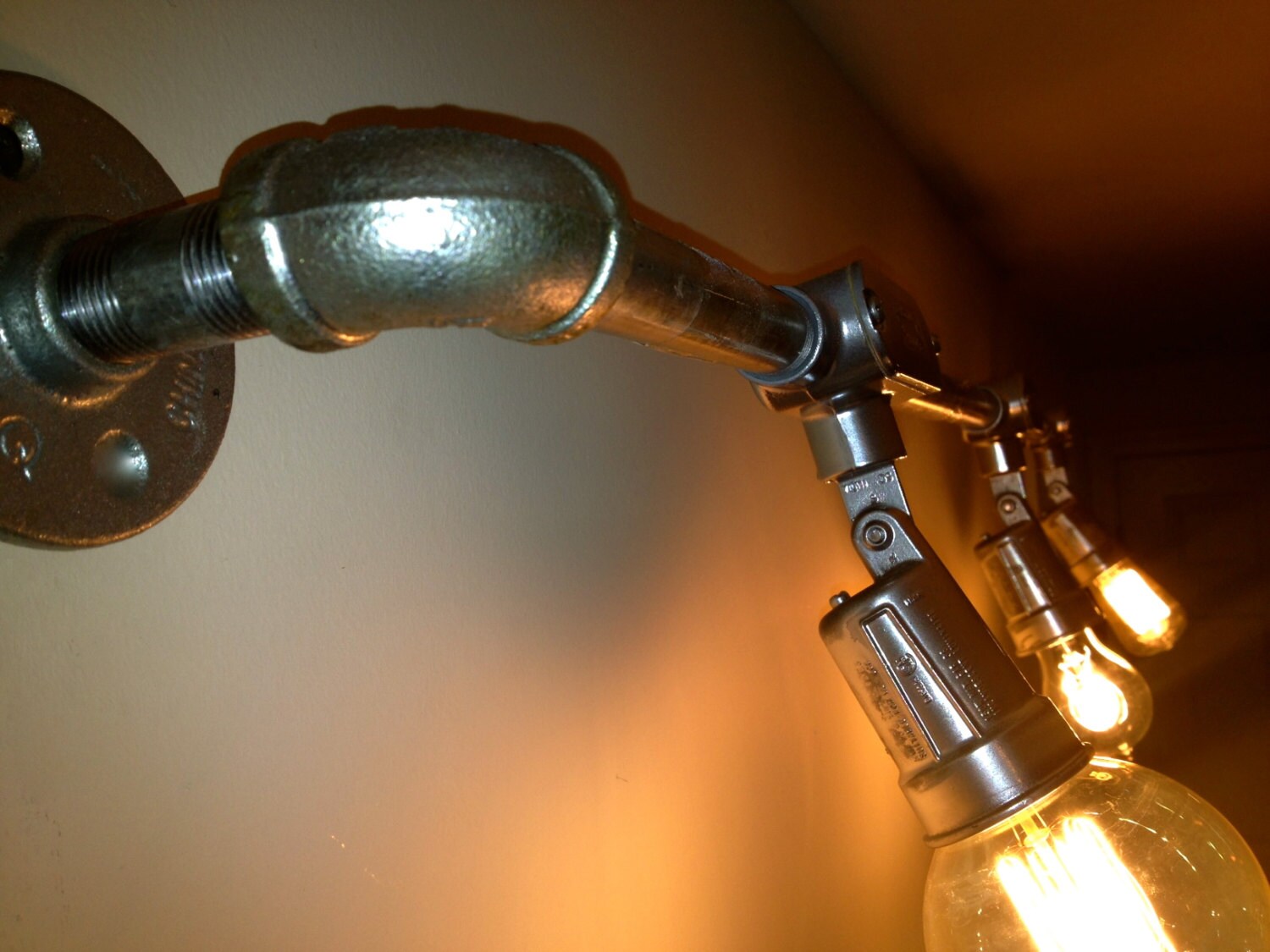 Industrial Track Light, Industrial Track Lighting, Steel Pipe Lighting ...