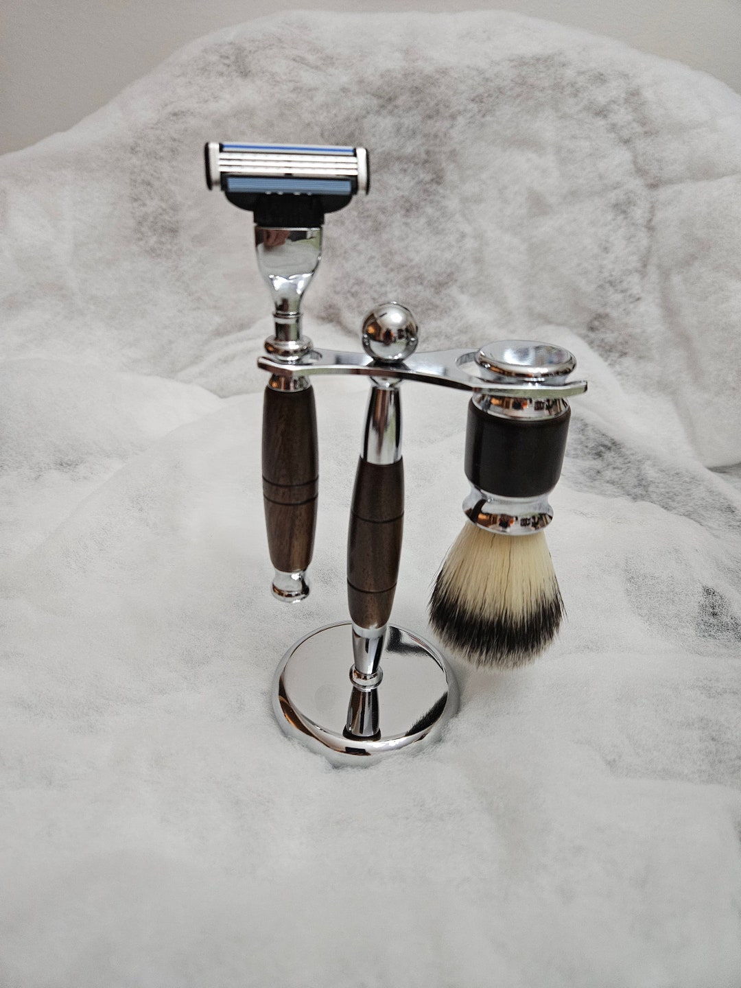 Shaving Kit With Black Walnut Handles - Brush, Mach3 Razor and Stand - Etsy