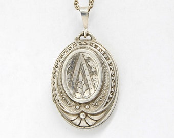 Victorian Locket - Etsy