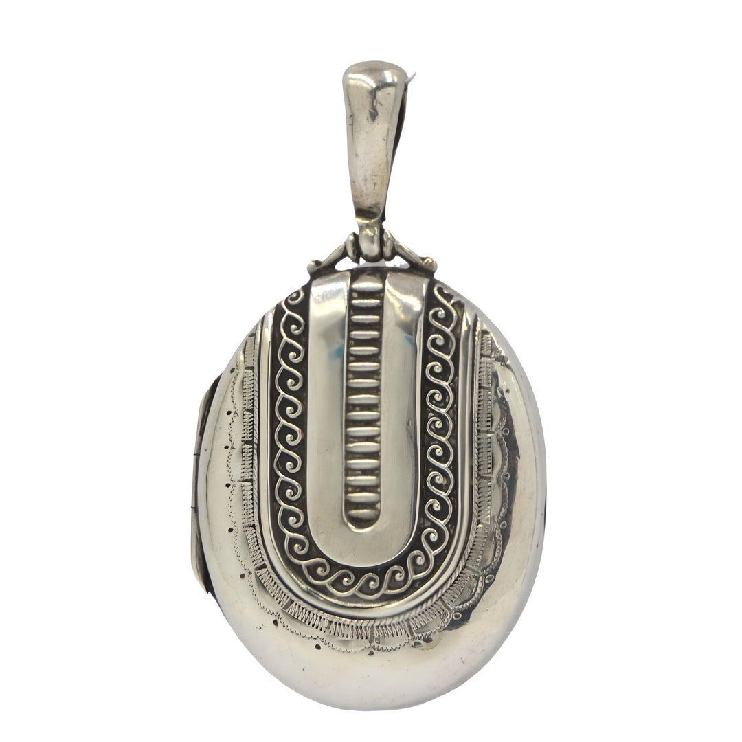 Large Sterling Silver Victorian Locket Necklace - Etsy