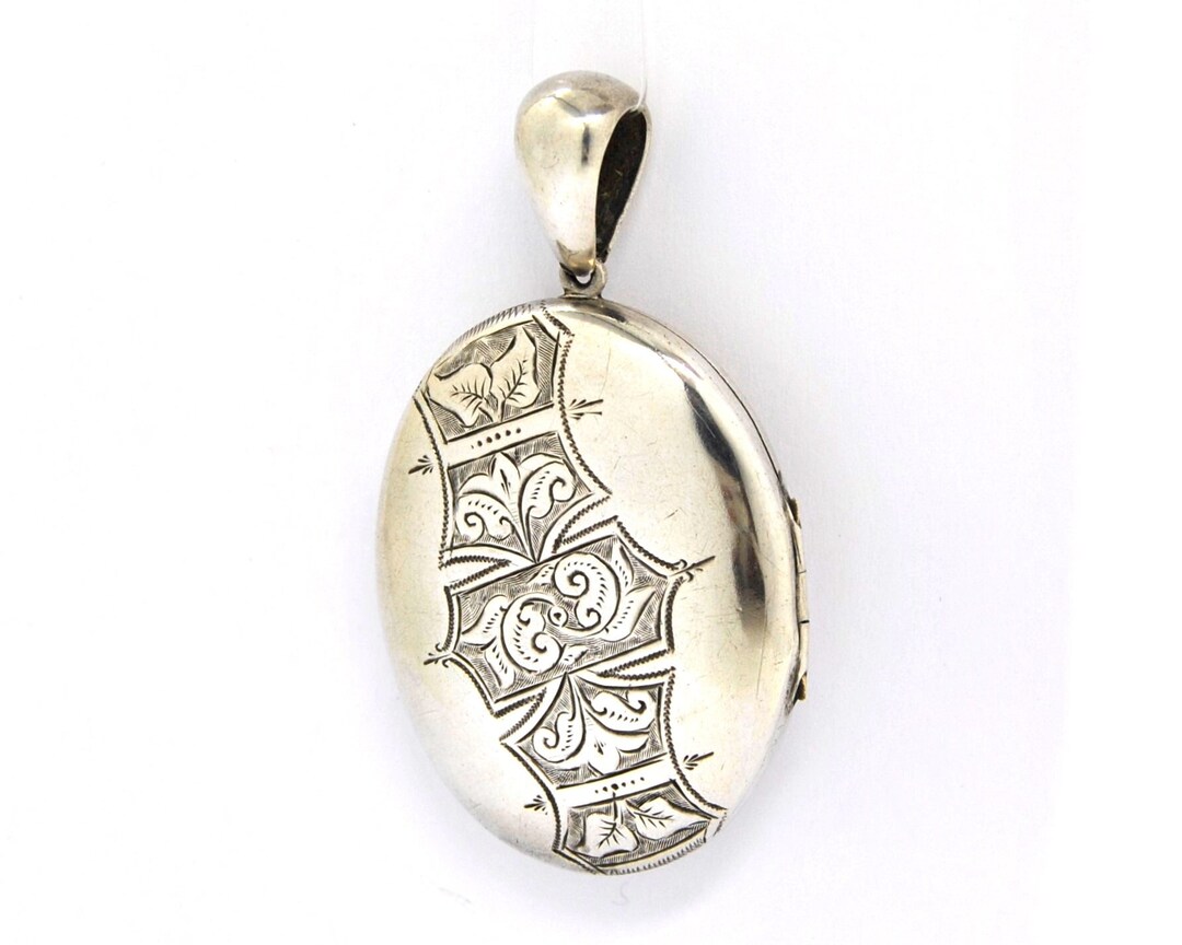 Large Sterling Silver Victorian Locket Necklace - Etsy