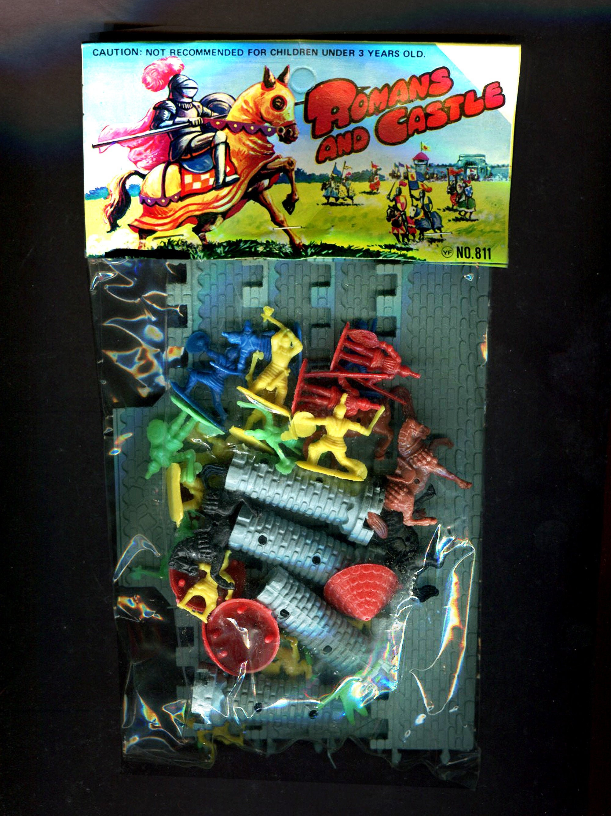 Giant Reissue Knights Medieval Castle & Figures Set in 1/72 - Etsy