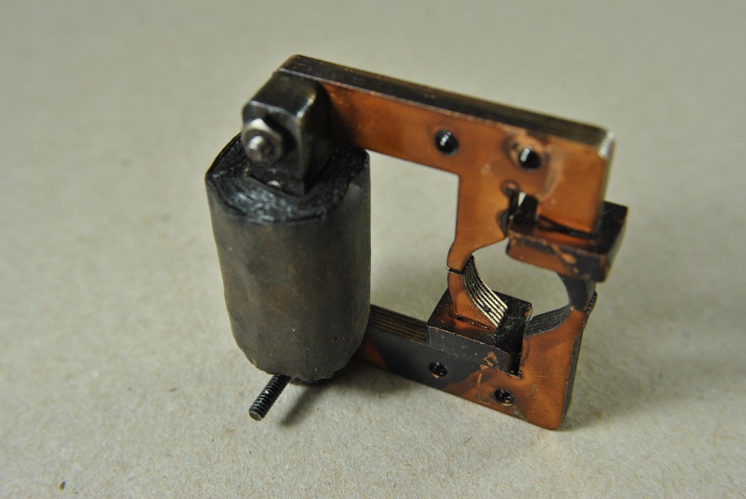 Telechron H3 Field Coil Assembly With Terminal Lug Style Power ...