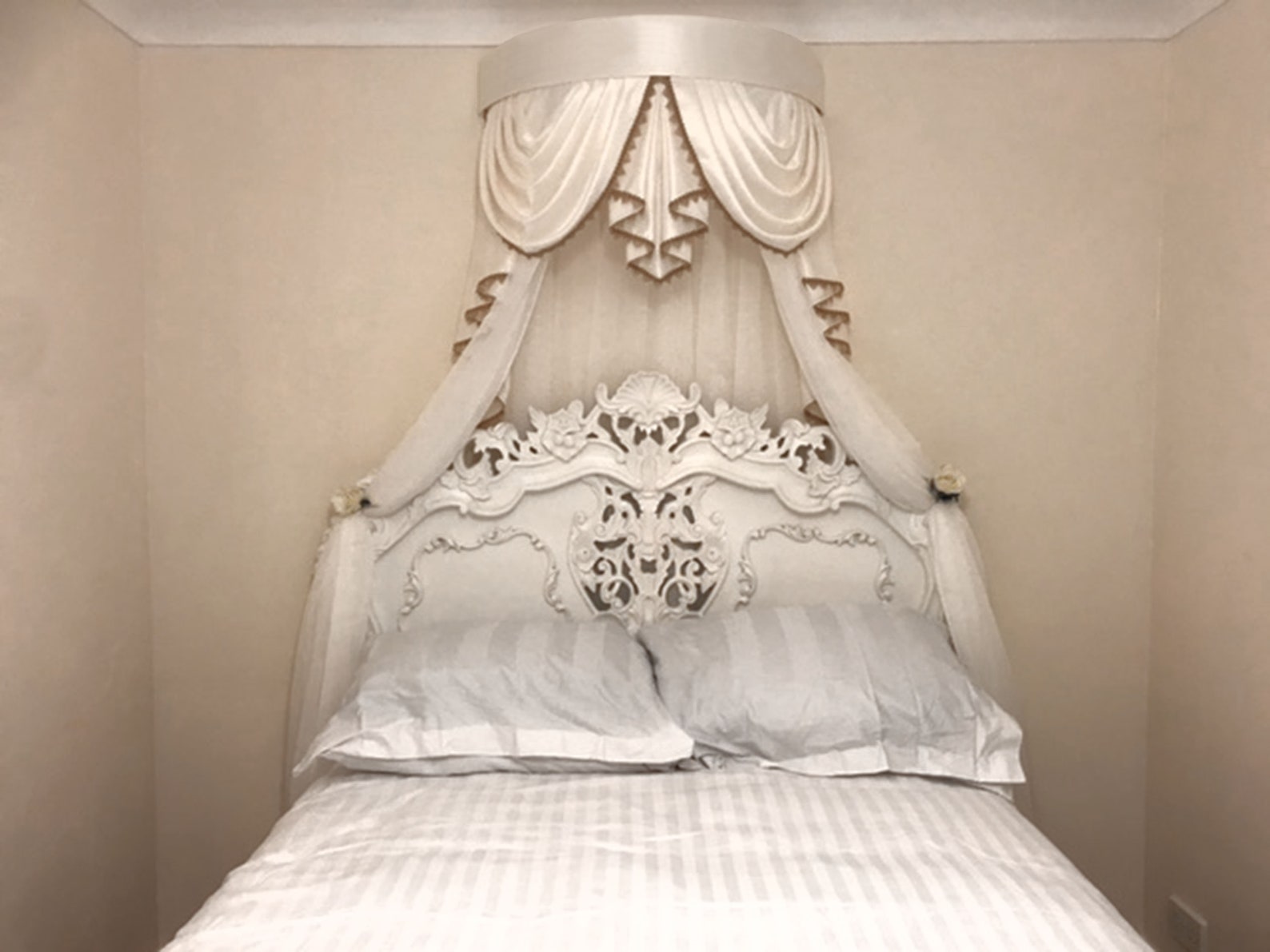 Elegant Crown Canopy W30 - Etsy