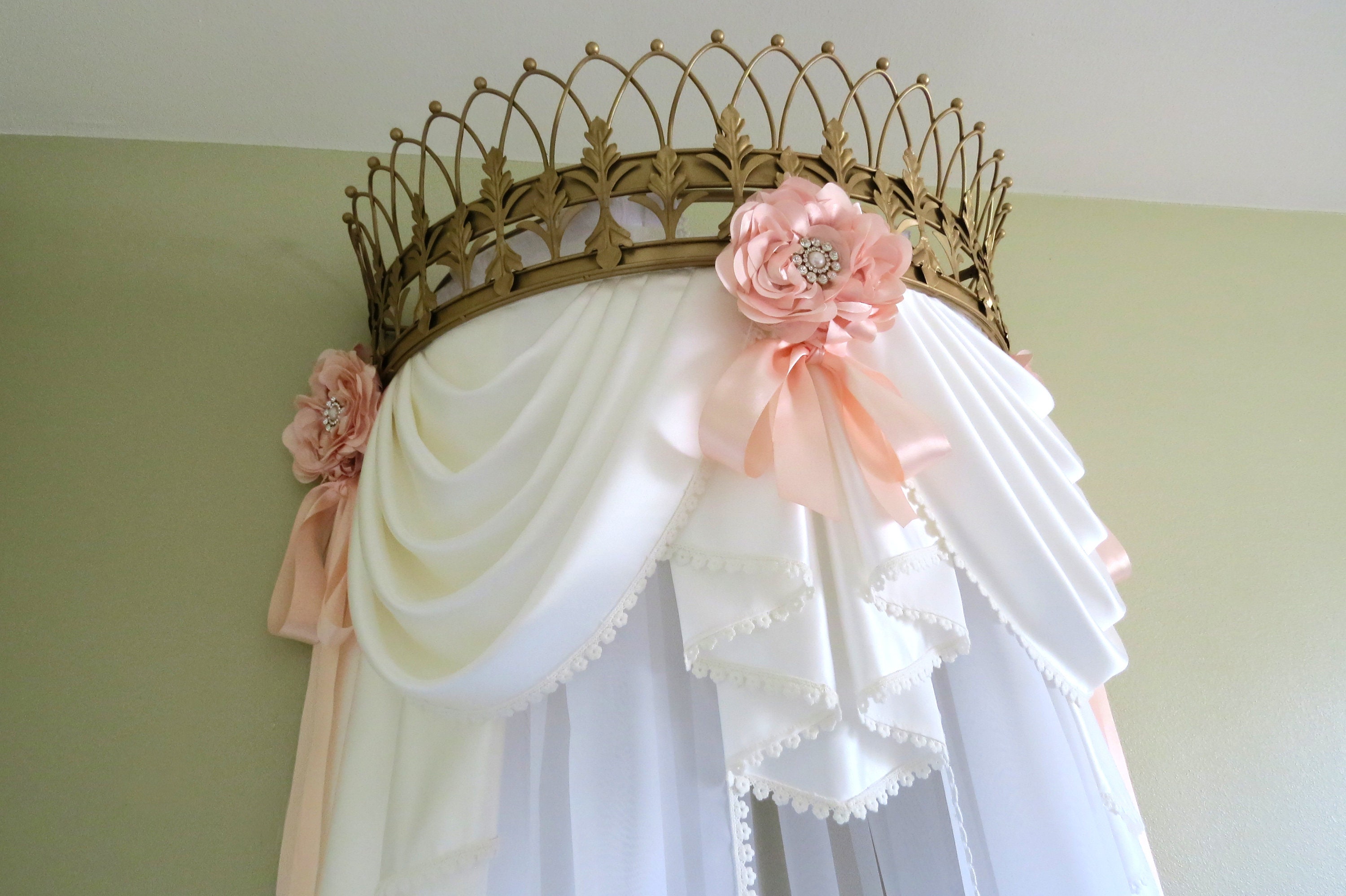 Gold Crown With Swag Valance and Curtains. - Etsy