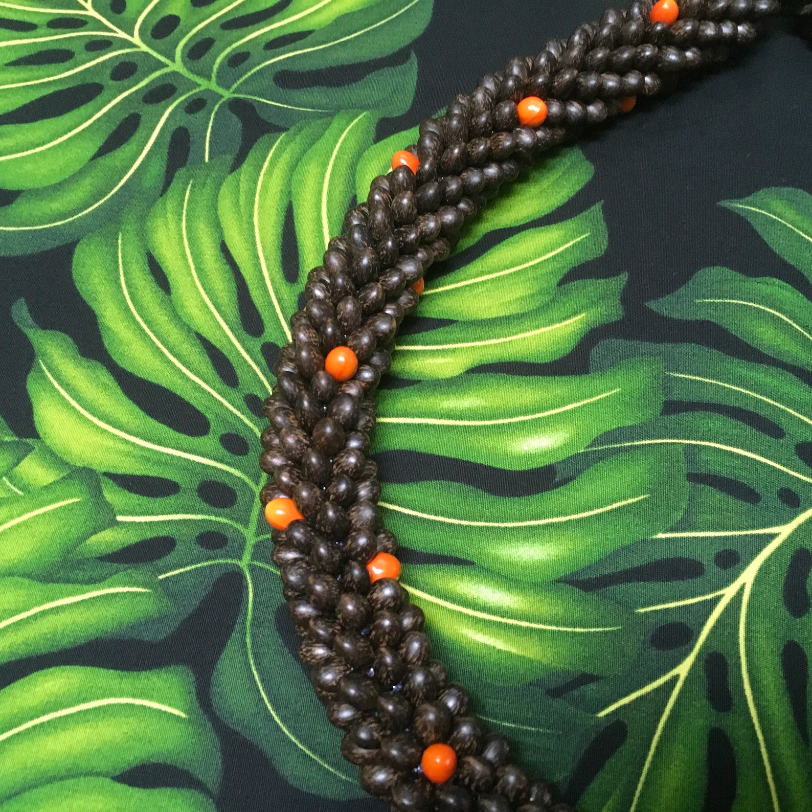 Pua Kelekino Wiliwili Seed Lei - Etsy