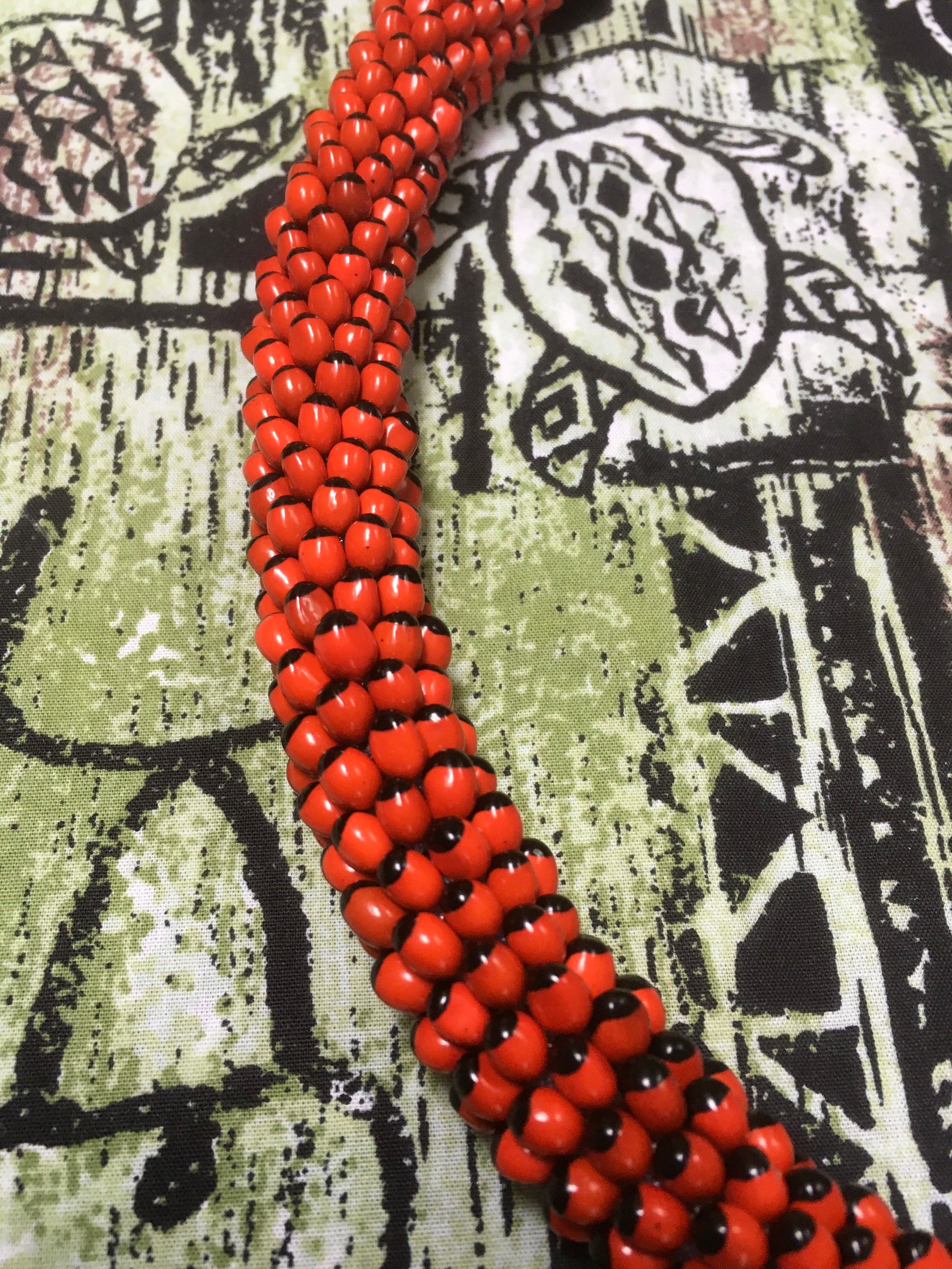 Hawaiian Seed Lei pukiawe Black Eyed Susan - Etsy