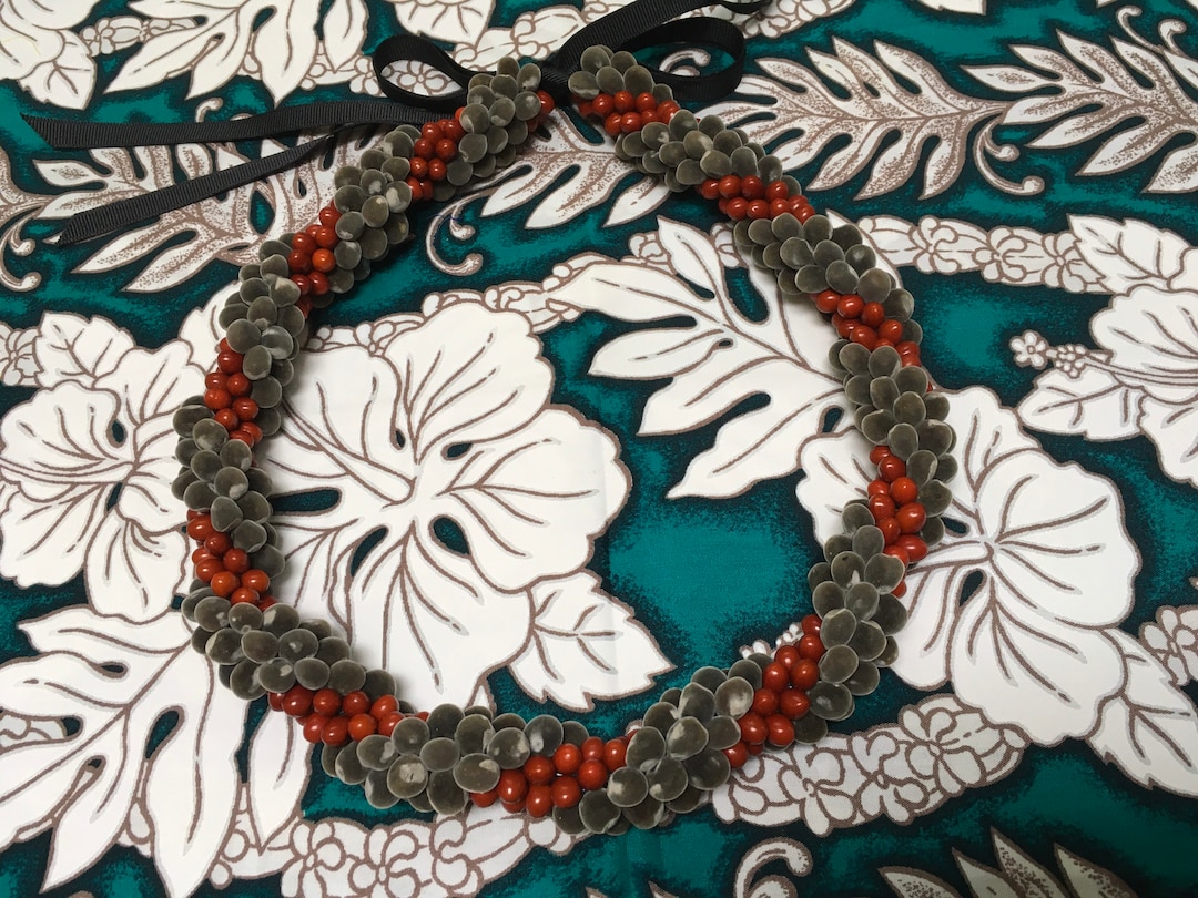 Wiliwili ~ Mgambo Seed Lei - Etsy